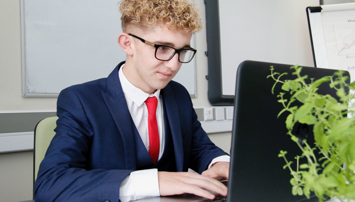 A Level - Computer Science - Course Finder - One Sixth Form College